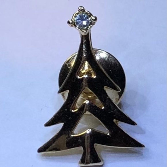 Avon | Jewelry | Vintage Avon Christmas Tree Pin | Poshmark